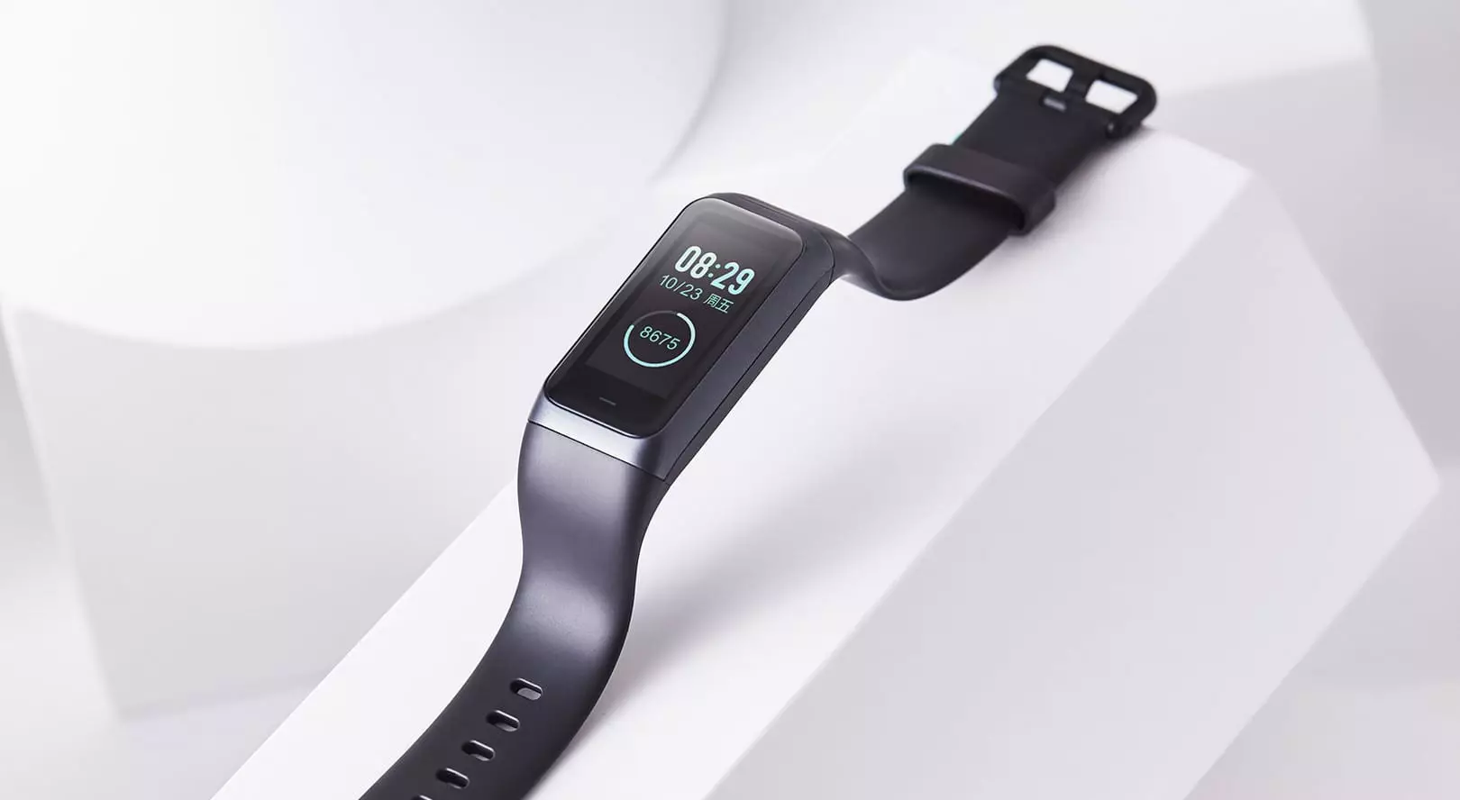 Sport käevõru Xiaomi Huami Amazfit Rec 2, mis on palju parem kui MI Band 3, läks müügiks 19103_2