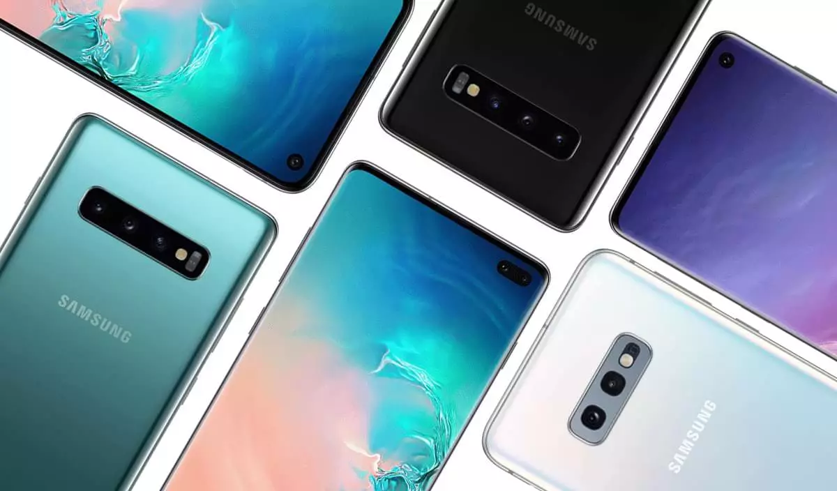 Samsung Galaxy S10 надійшов у продаж на офіційному сайті 19196_1