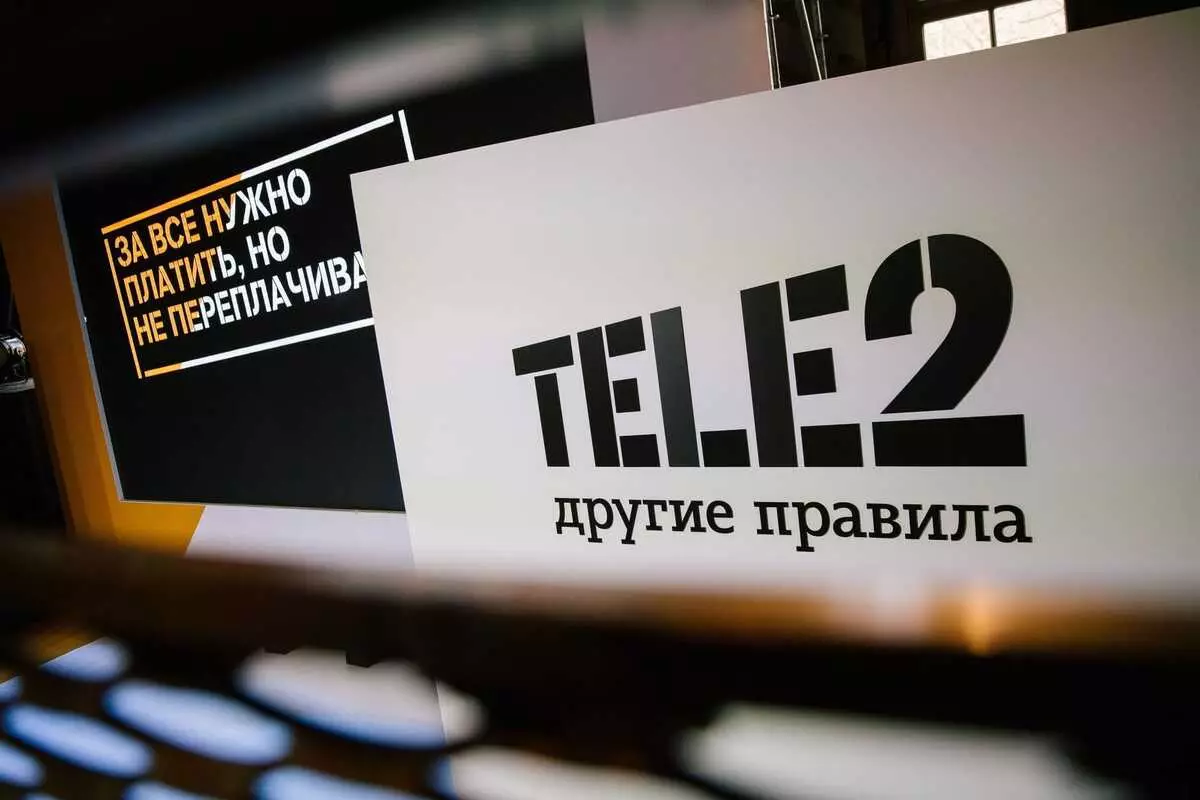 TELE2セルオペレータはロシアのすべてを残酷に置き換えました 19585_1