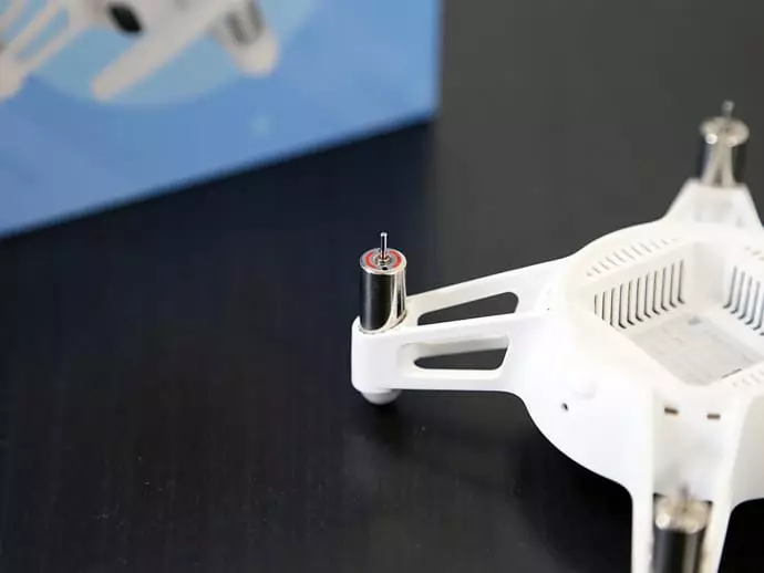 Xiaomi MiTu Mini RC Drone - Drone terbang miniatur dengan kamera untuk 3800 rubel 19833_11