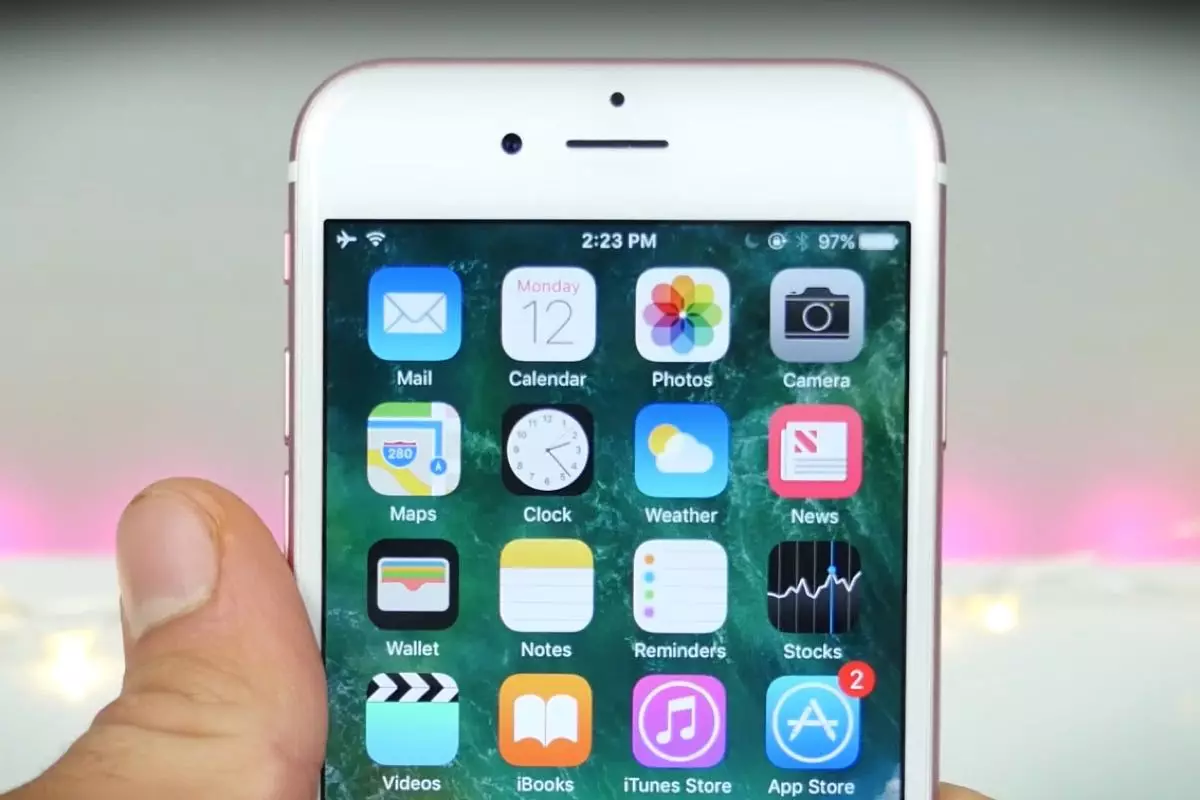 IOS 10.0.2 sistemụ arụmọrụ na-abawanye ọsọ nke iPhone na iPad