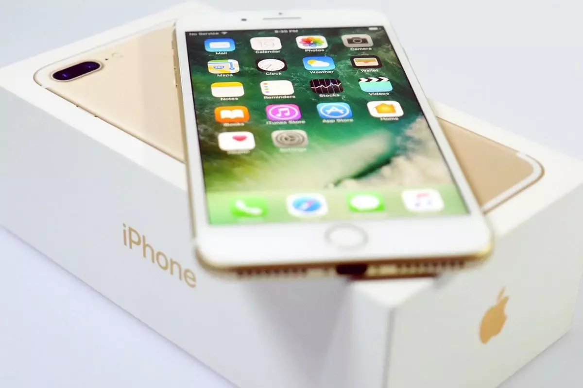 የ iPhone 7 እና iPhone 7 ን ለመግዛት የሚያስችል ምክንያቶች