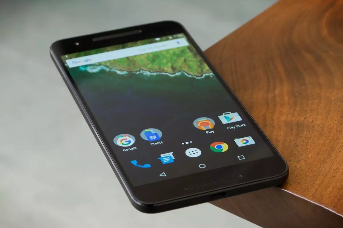 วาทกรรมอย่างเป็นทางการเปิดเผยการปรากฏตัวจริงของสมาร์ทโฟน Google Pixel และ Pixel XL