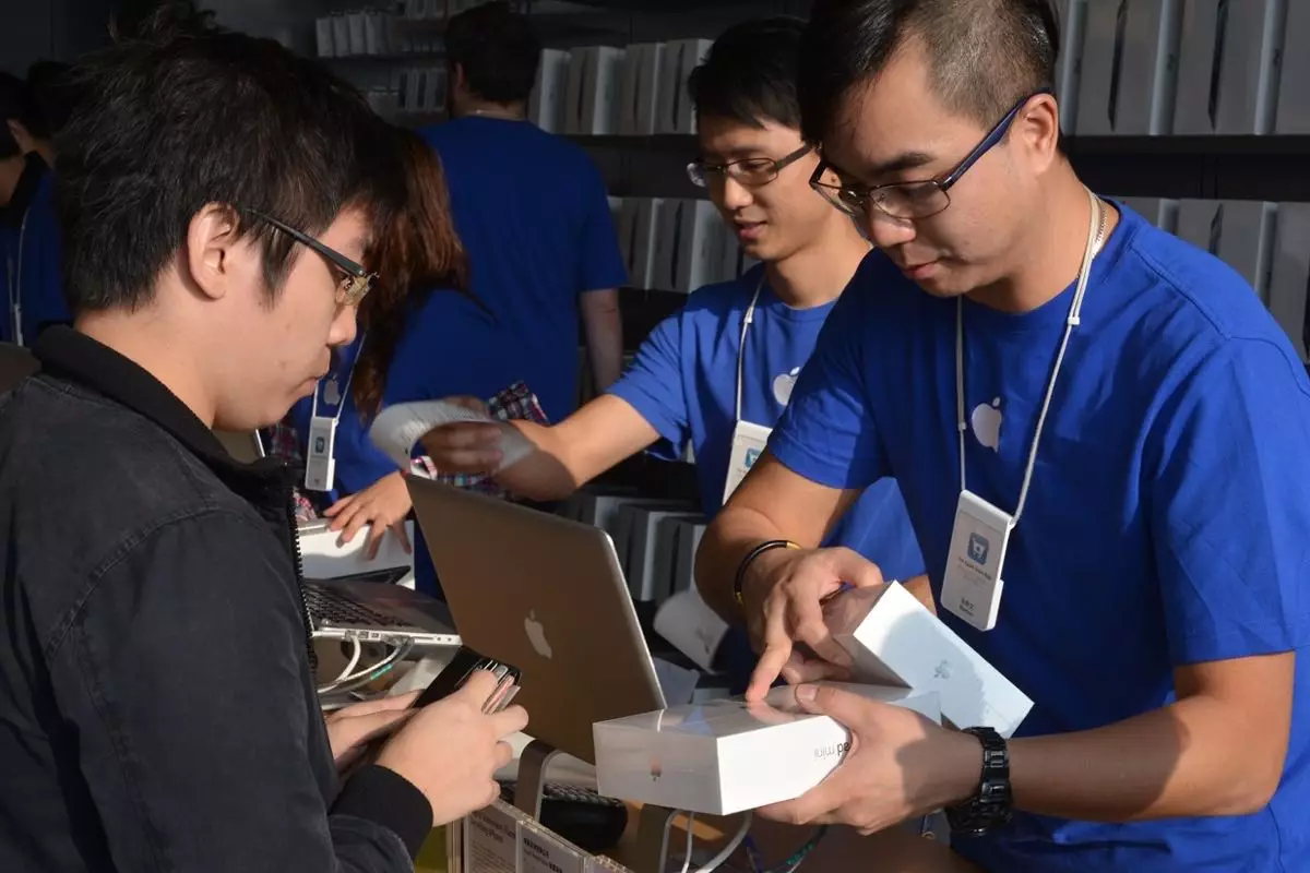 Apple ya musanta laifinsa a cikin manyan fashewar IPhone a China