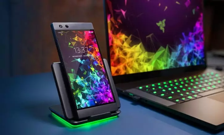 Tsebiso Razer Phone 2 - mposa ya lisano smartphone sireletsa metsi le tšehetso bakeng sa tjhaja wireless 21524_6