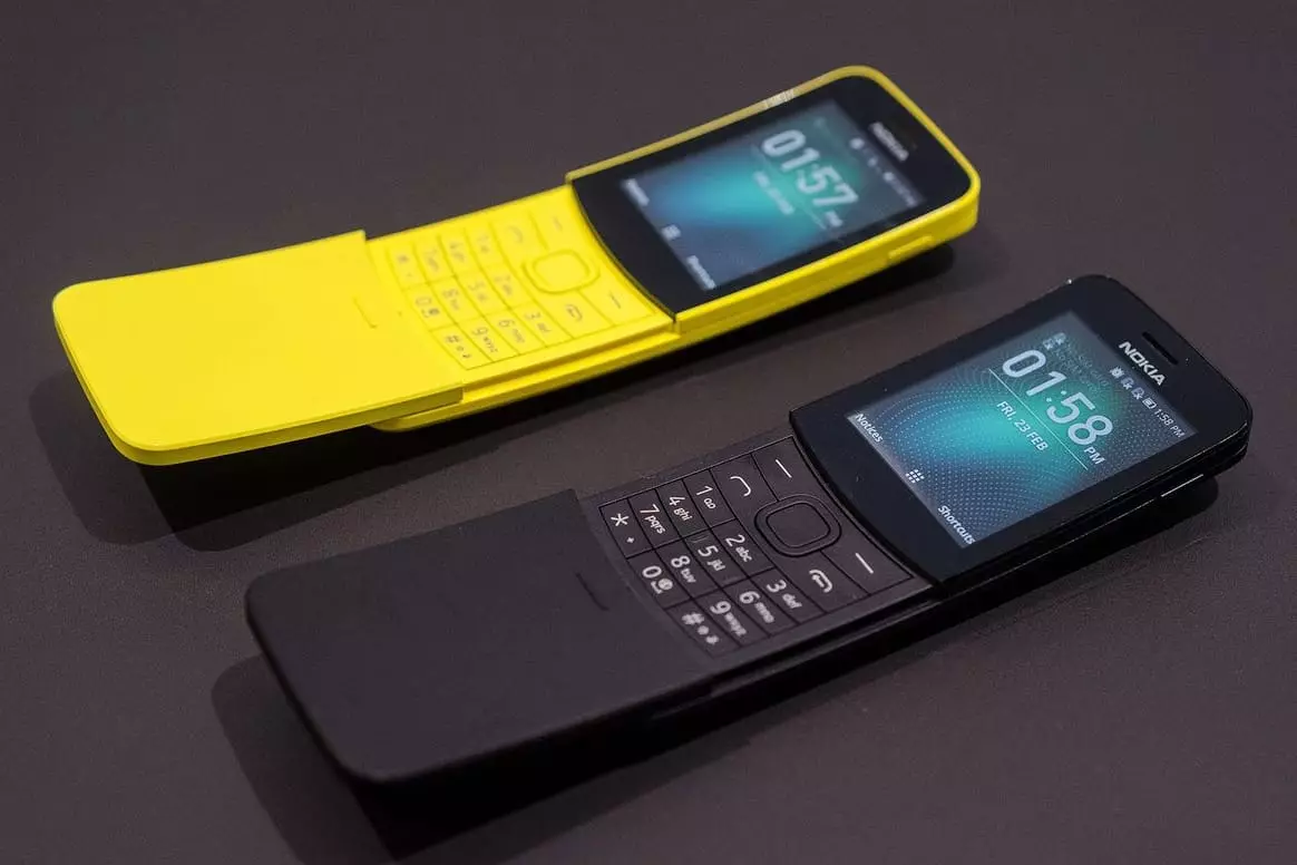 New nokia push-button phone with 4G support went on sale in Russia 21545_2