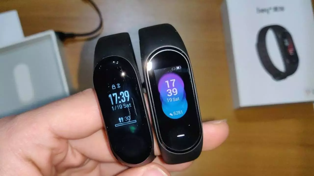 Xiaomi Mi Band 4 iki versiyası satışa çıxır 21666_1