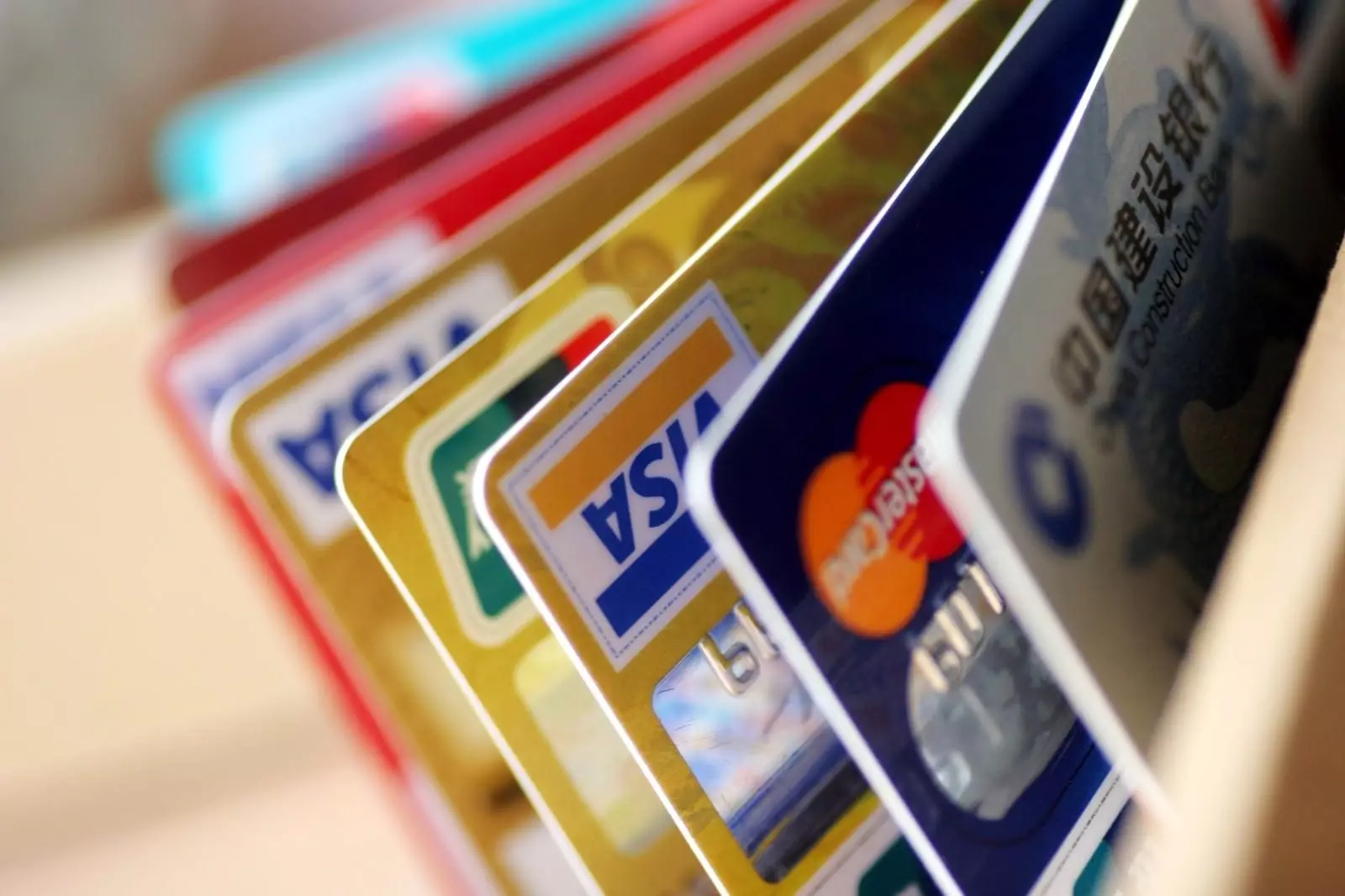 Sberbank on muuttanut pankkikorttien poistamista ja täydentämistä koskevat säännöt 22110_2