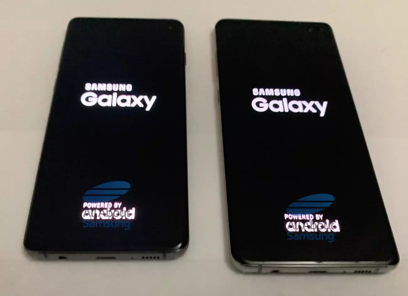 Samsung Galaxy S10 וגלקסיה S10 + במצב עבודה על תמונות חיות 22249_6