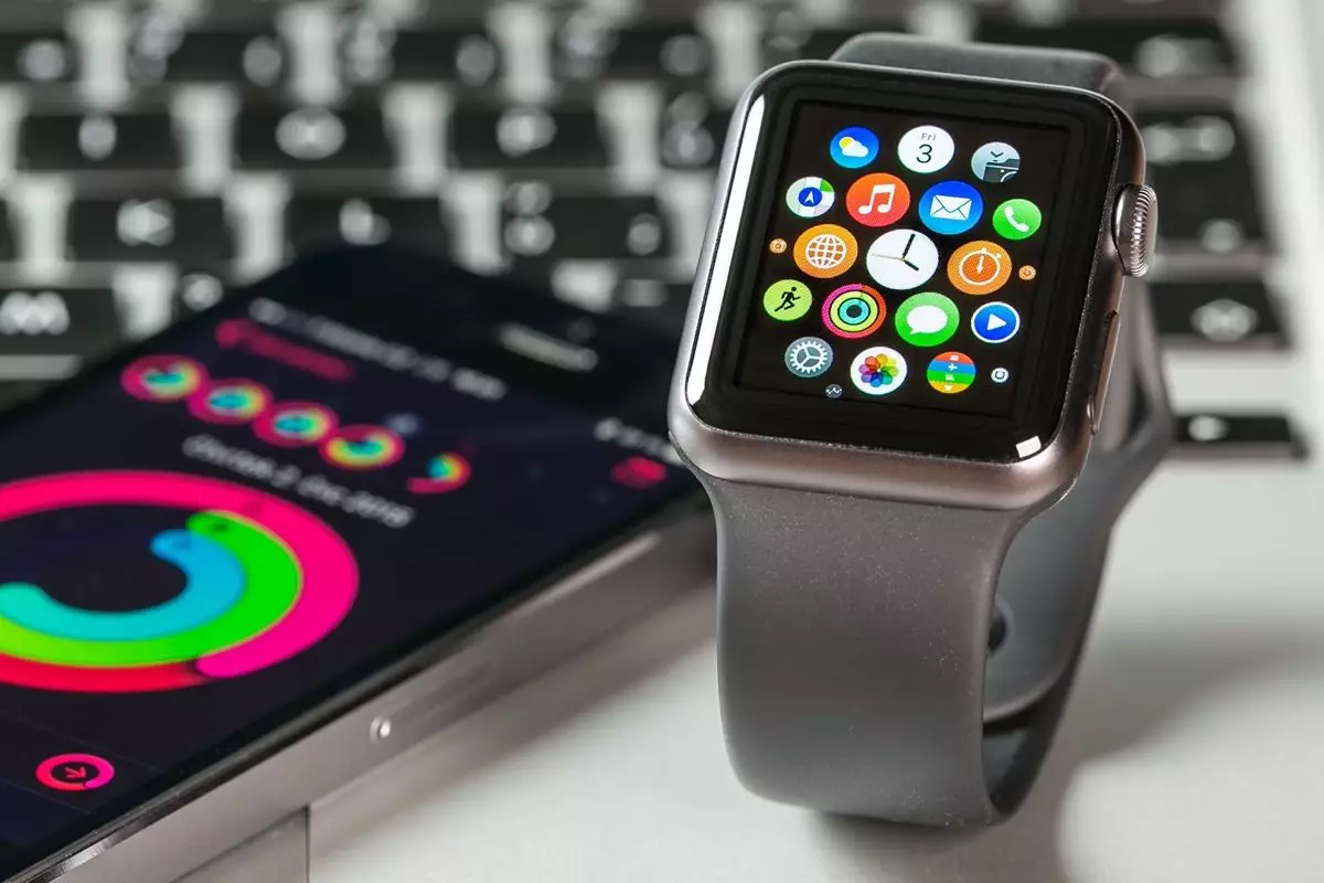 Smart Watch Apple Watter Series 1 သည်ရုရှားတွင်ကျဆင်းခဲ့သည်