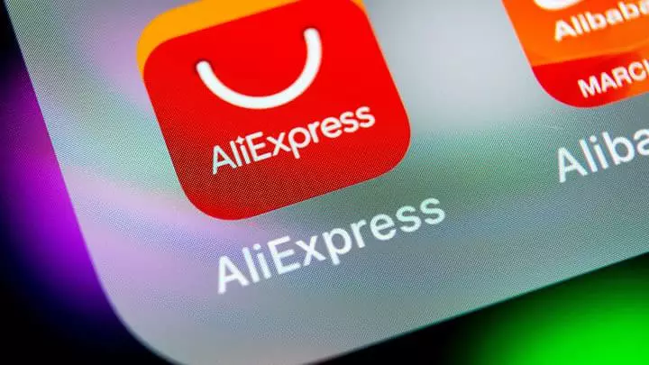 AliExpress સાથેના માલ પર નવું કર 15% પગાર આપશે 22426_2