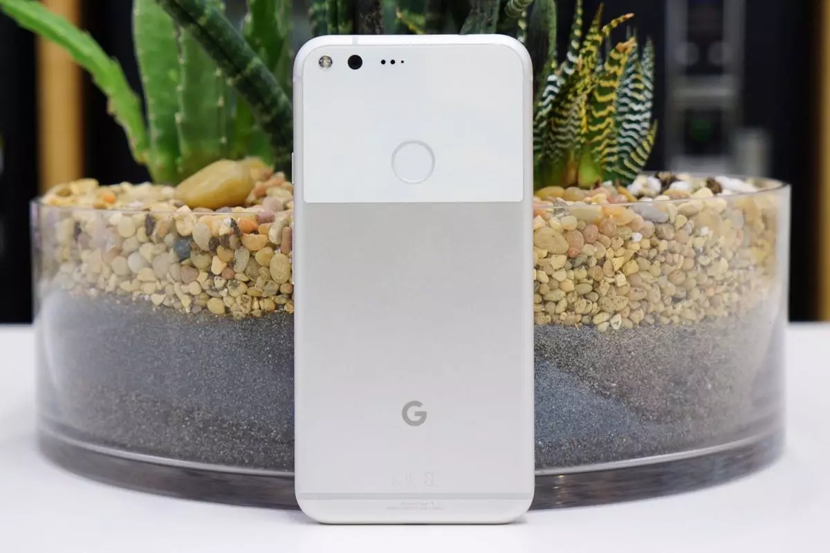 Google Pixel M smartphone a andramemada os gam akporo 8.0 2