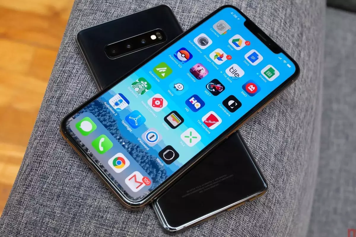 Xiaomi Mi 9 ប្រឆាំងនឹង Samsung Galaxy S10 និង iPhone Xs: តើអ្នកណាលឿនជាង? 22461_1