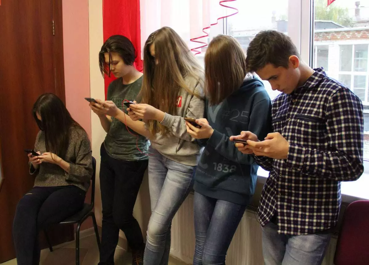 In russischen Schulen verbotene Smartphones 22660_2