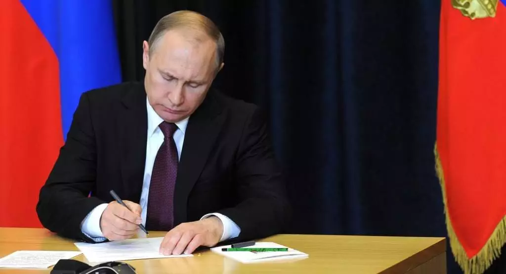 Vladimir Putin scoite Rúis ó trádála domhanda 22887_2