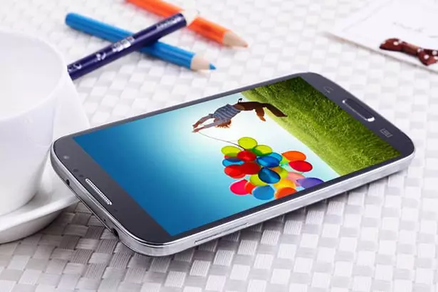 Samsung Galaxy S6 nedostane modifikaci s oboustranným displejem