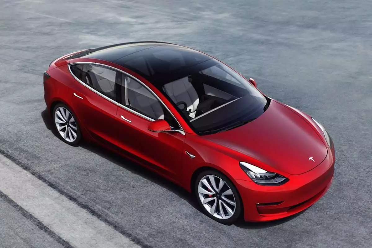 I Tesla Cars, en trådløs lading for smarttelefoner 23059_1
