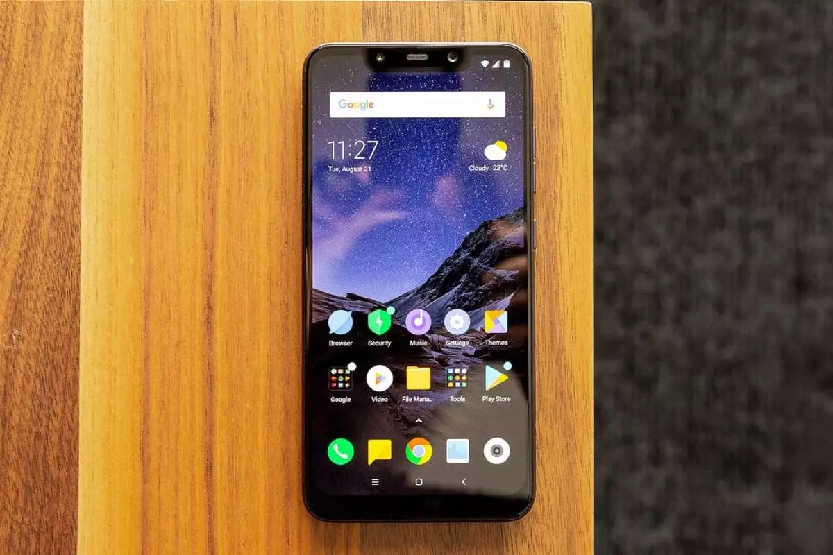 Xiaomi Pocophone F2 bi fermî tê pêşkêş kirin, lê nuance heye 23649_1