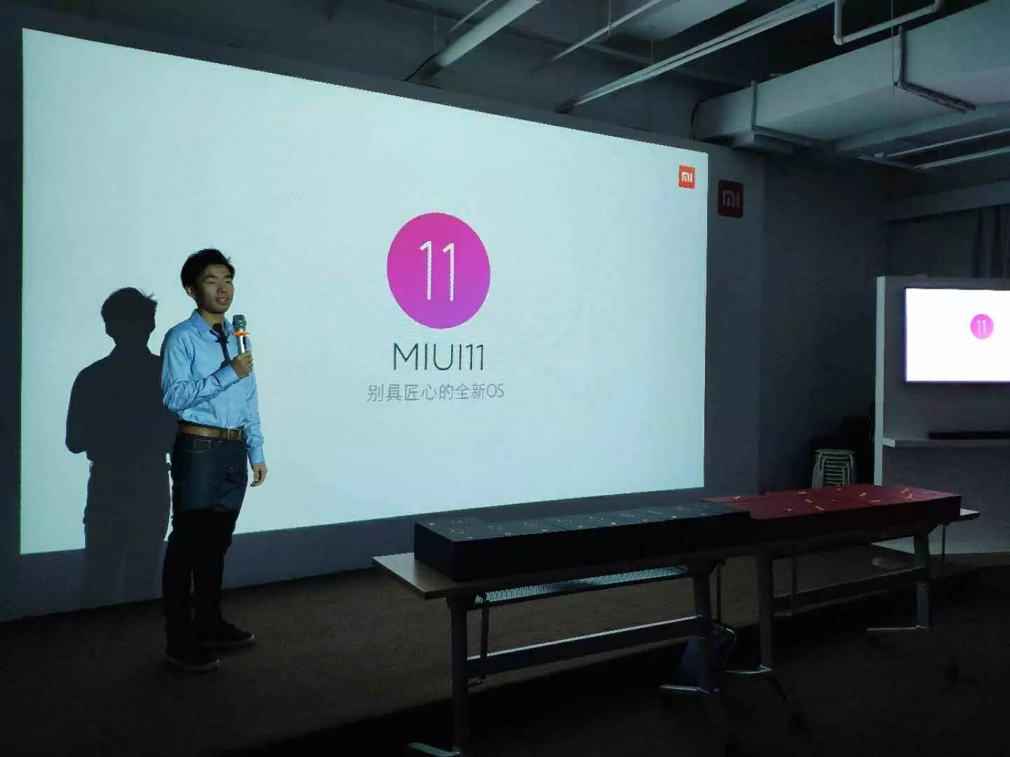 Dhaptar Smartphone Xiaomi, sing bakal dianyari sadurunge firmware miui 11 ing taun 2019 24623_2