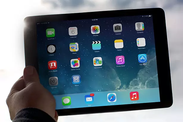 January sales of iPad tablets in Russia decreased by 40%