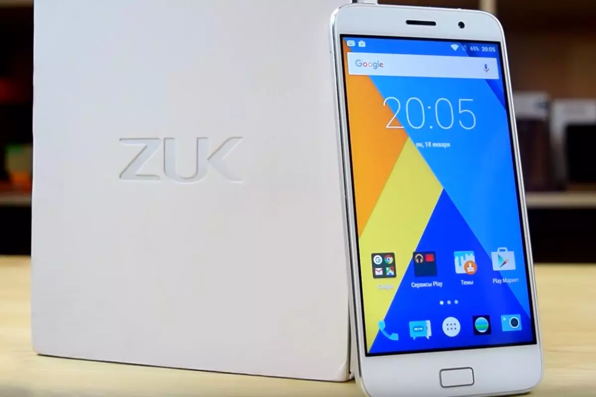 ZUK Z1 telèfon intel·ligent va començar a vendre oficialment a Rússia