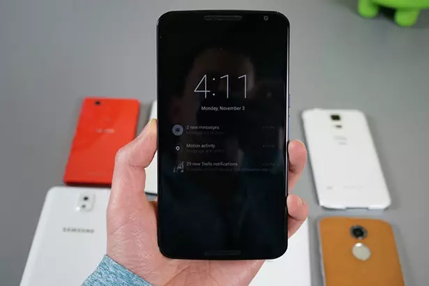Calanka android nexus 6 waxaa lagu iibin doonaa Motorola