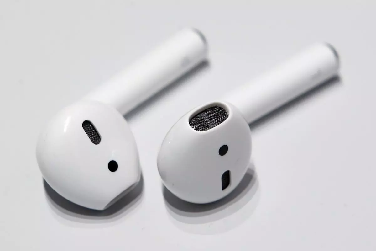 Apple Airpods 3。