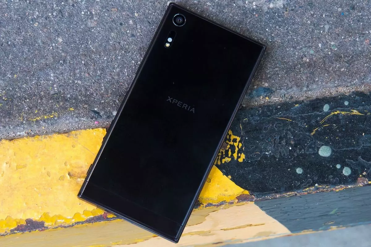 Předobjednáno na "Killer" iPhone 7 - Sony Xperia XZ