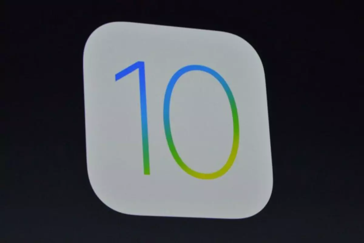 I-Apple yazisa inkqubo ye-IOS 10 yokusebenza