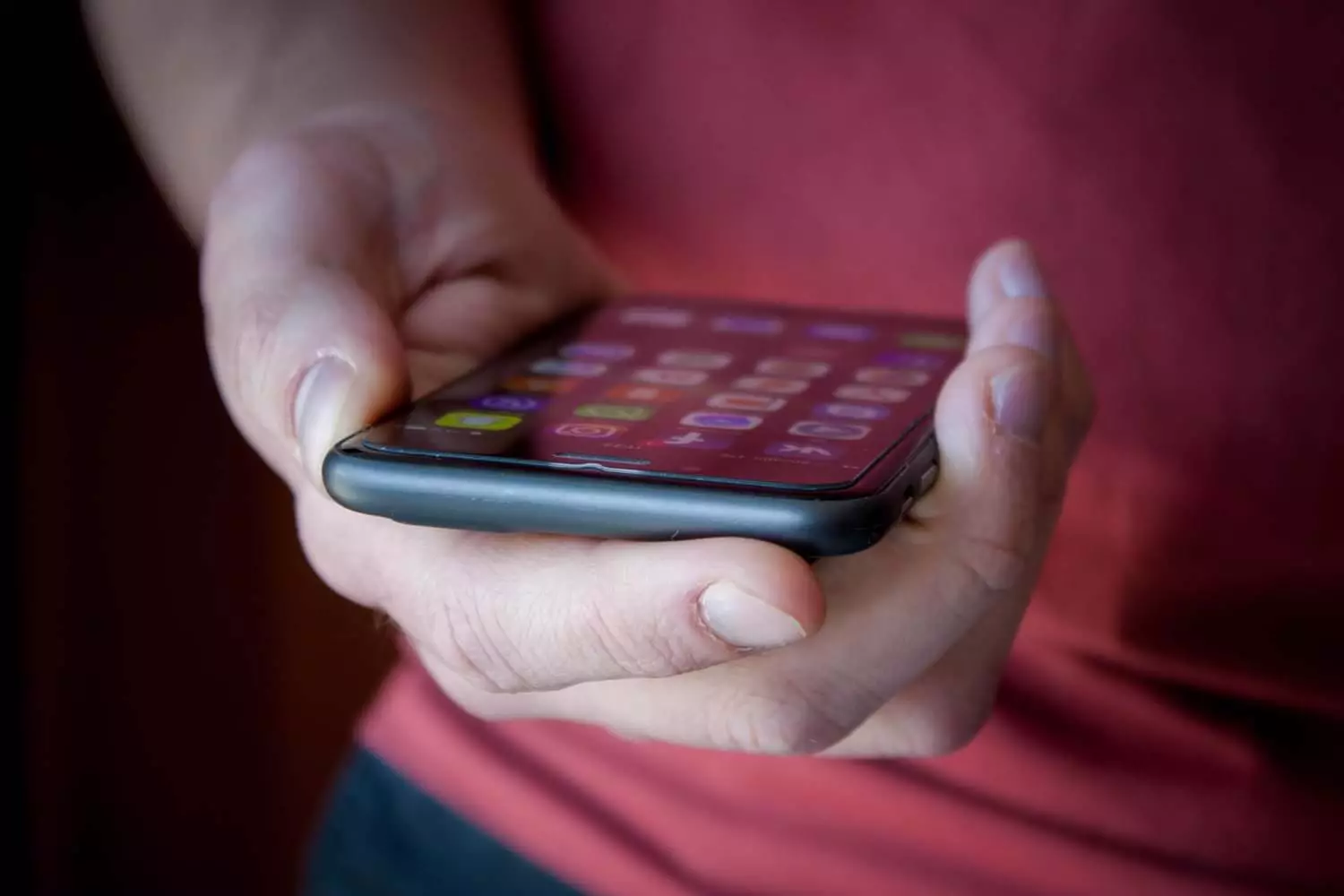 Borshevik သည်စမတ်ဖုန်းများနှင့်အခြားအီလက်ထရွန်နစ်ပစ္စည်းများ၏ဘက်ထရီသက်တမ်းကိုတိုးပွားစေသည် 26711_1