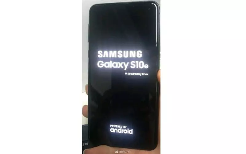 Samsung Galaxy S10E Piene ҳама дар хислатҳои ногаҳонӣ, хусусиятҳо ва нархи девона 26845_5