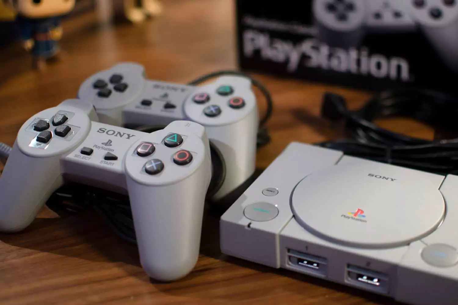 უახლესი Sony Playstation ჩამოინგრა ფასი 2,990 რუბლი 27215_1