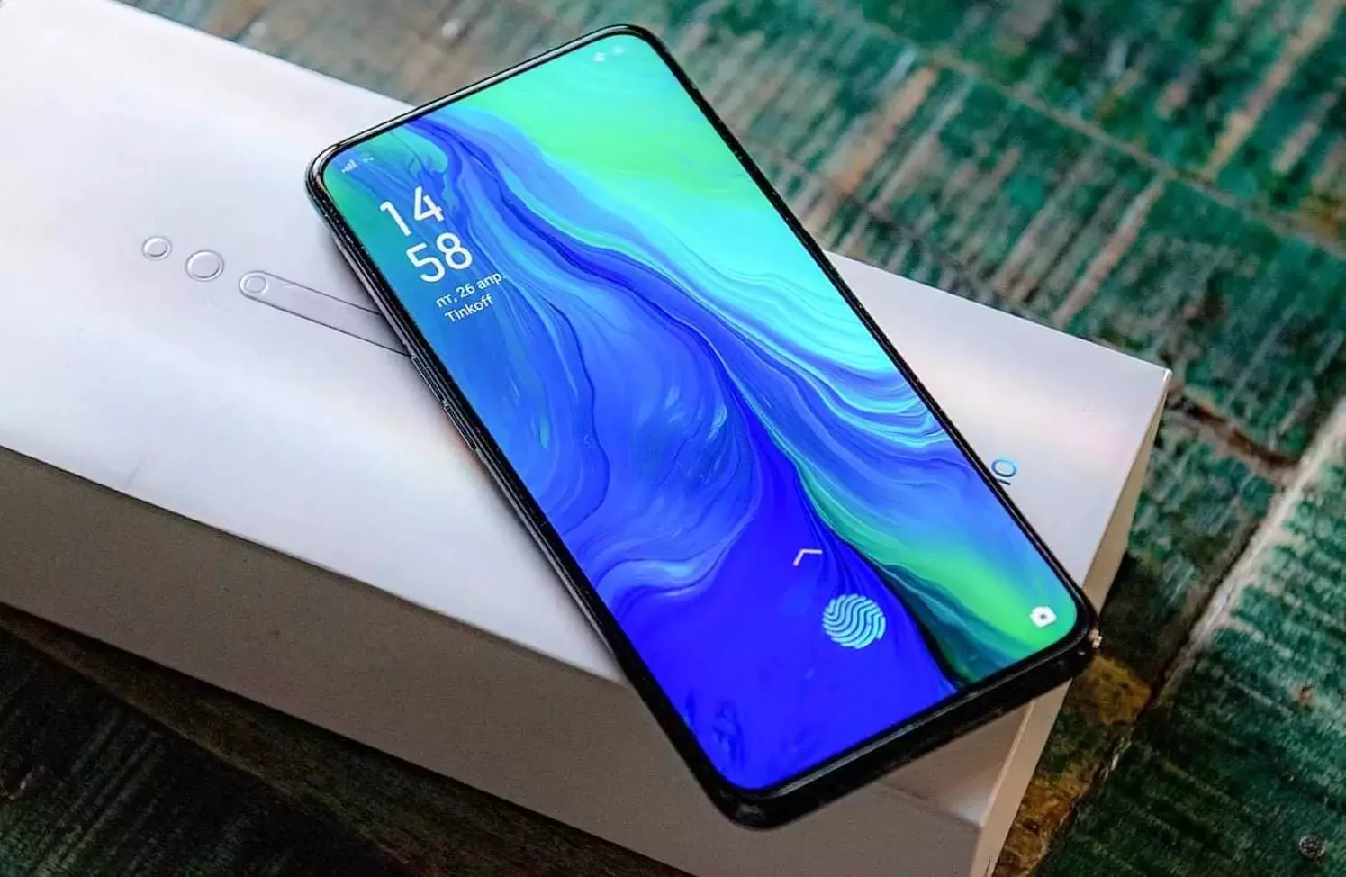 XIAOMI Redmi 8 يأتي على بيع 27330_1