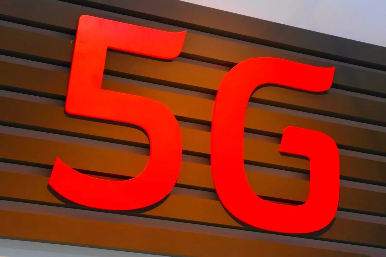 Operadores celulares MTS, Megafon, Be Beeline y Tele2 llamados la fecha de lanzamiento 5G 27823_1