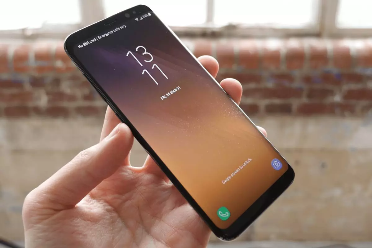 Bebener kabeh babagan smartphone Samsung Samsung Galaxy Note 8 - "Killer" iPhone 8 Plus