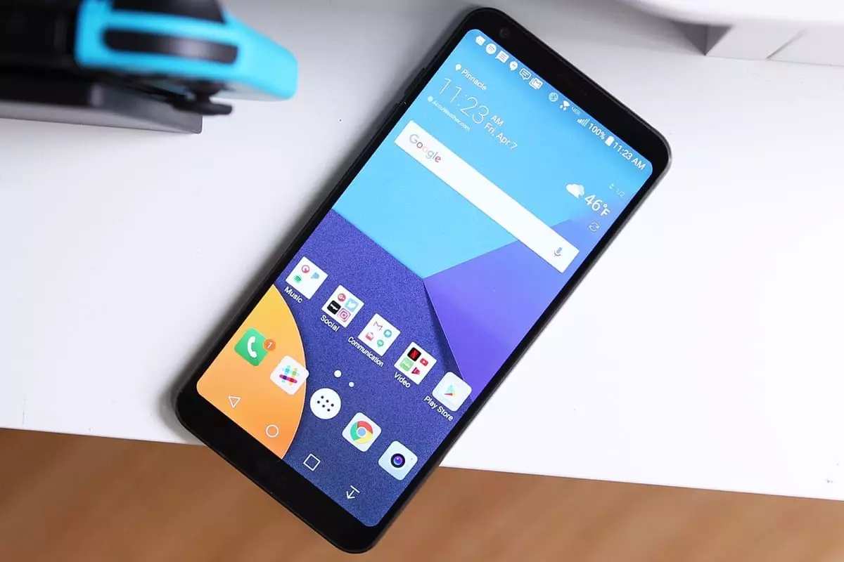 LG G6 FIT - Versi yang sangat dipangkas dari perdana untuk pasaran Rusia