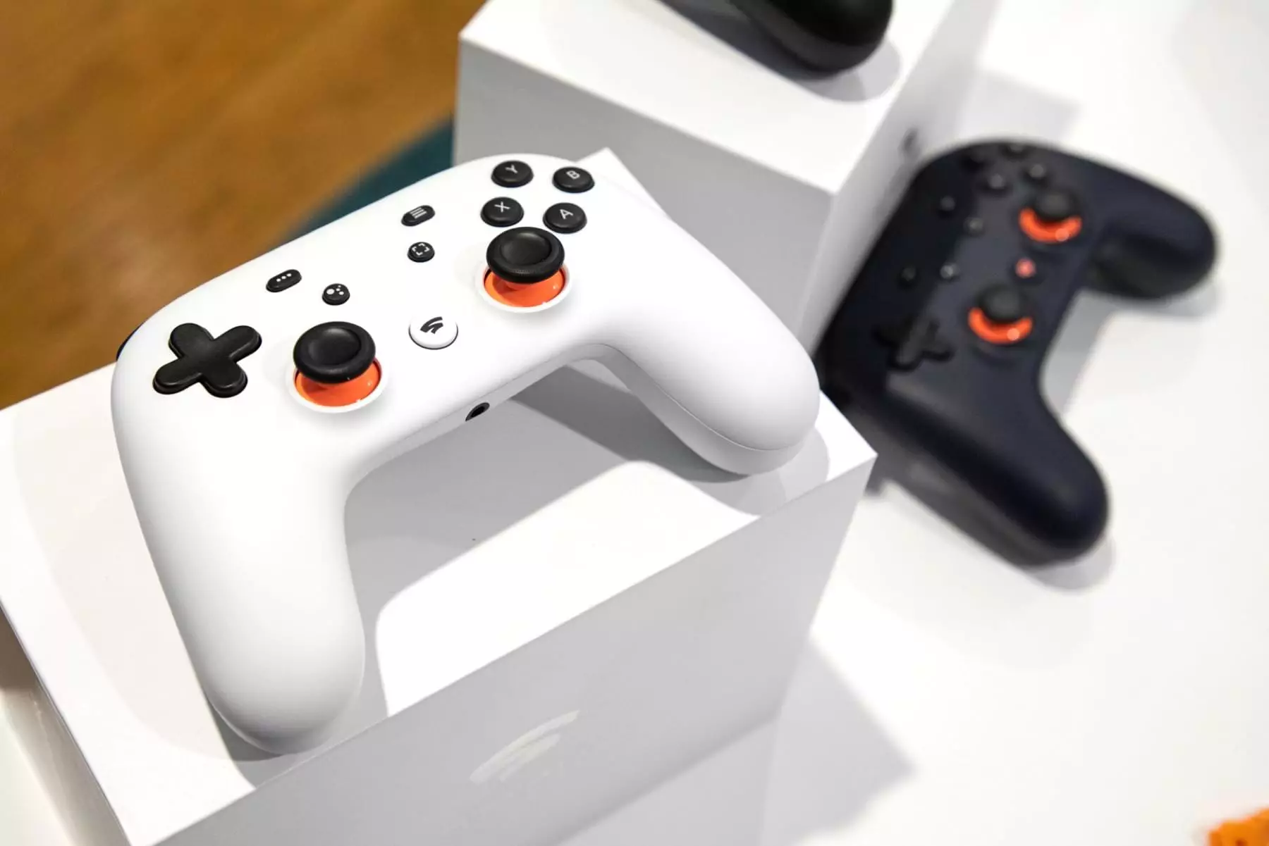 Google Stadia inaendesha, inakuwezesha kucheza michezo ya kompyuta kwenye vifaa vingine 28067_1