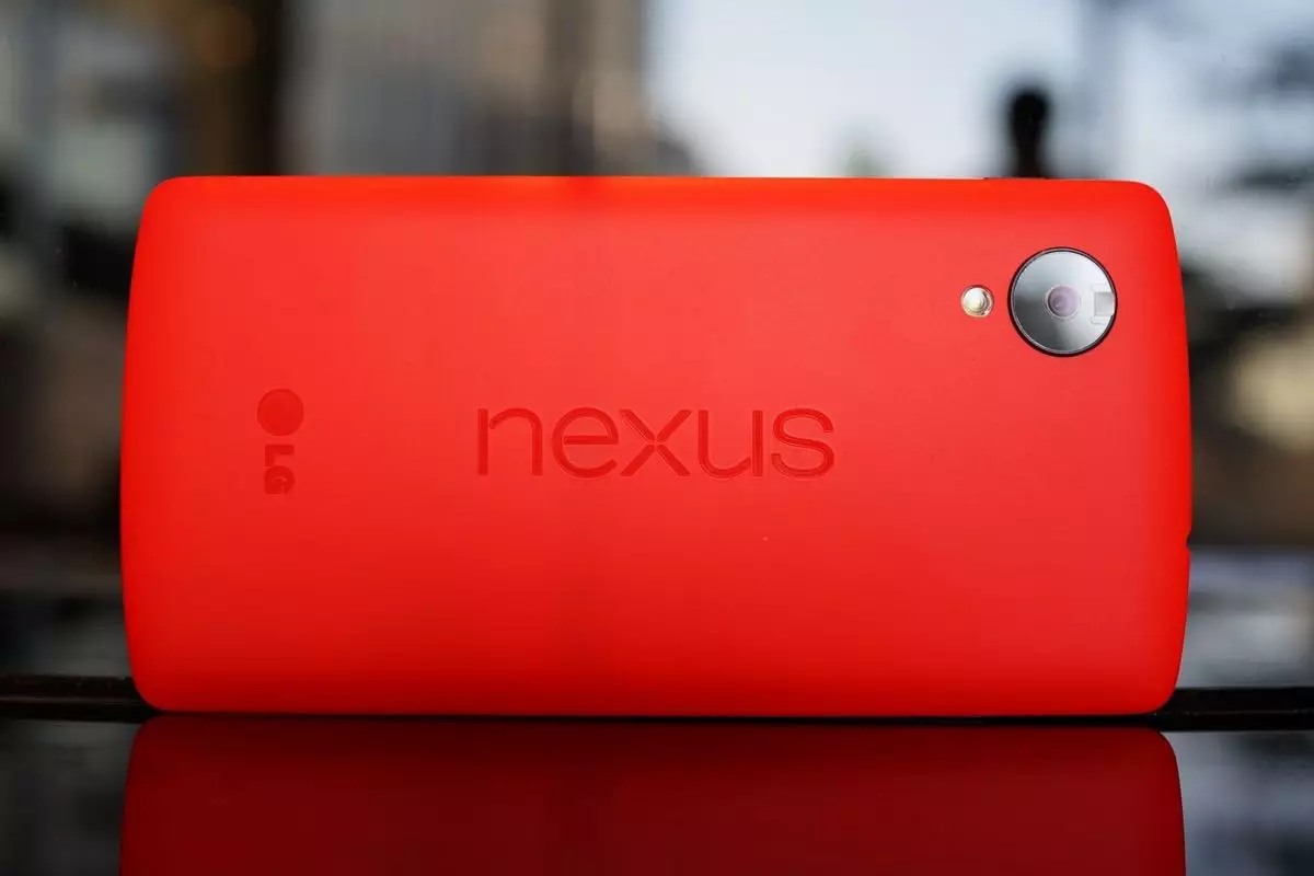 Google Nexus 5 smartphone Android 7.1 Nougat yükseltmek üçün vəd