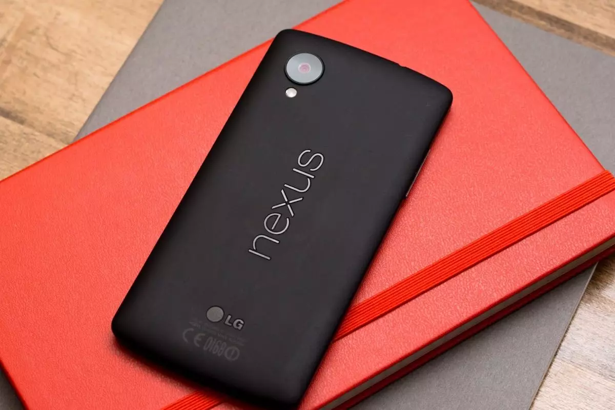 Google Nexus 5 Android 7.1 Nougat Muat Turun Pasang 3