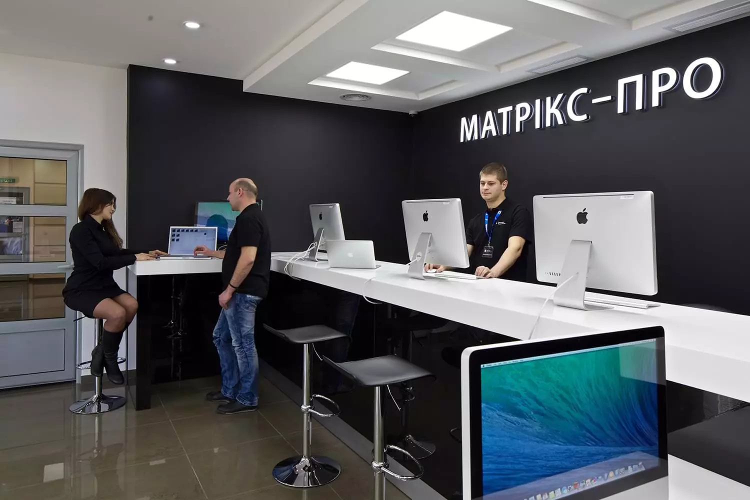 Kabeh pusat layanan Apple ing Rusia lan jagad ditutup 29147_2