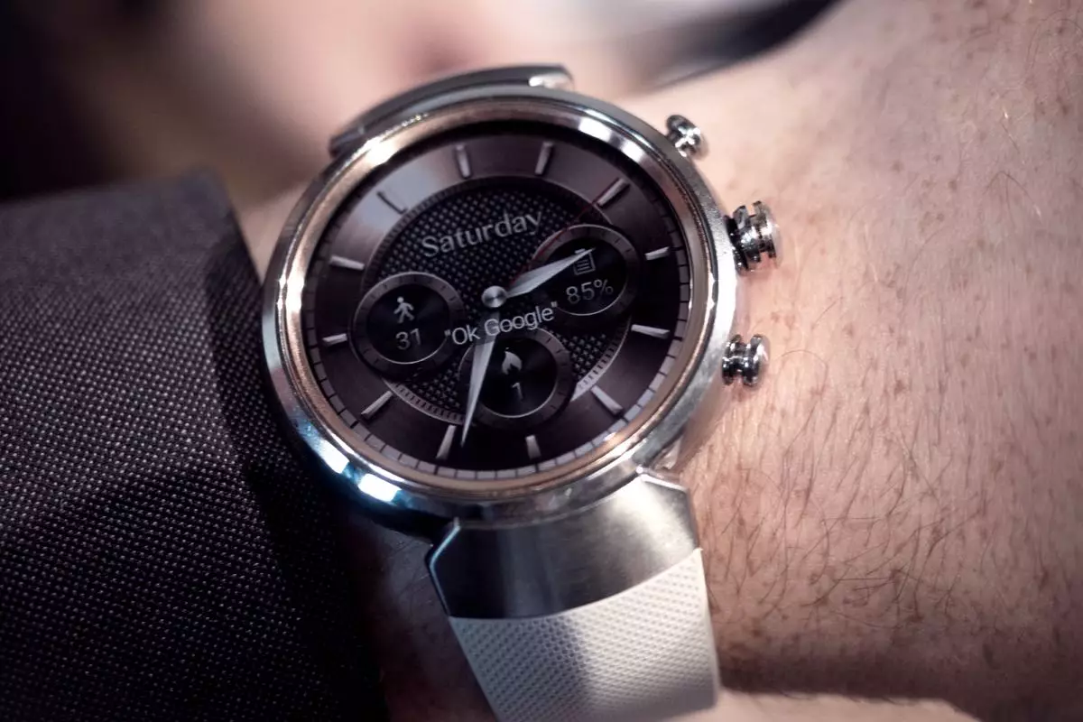 Buĝeto Smart Watches Asus Zenwatch 3 komencos vendiĝi en novembro