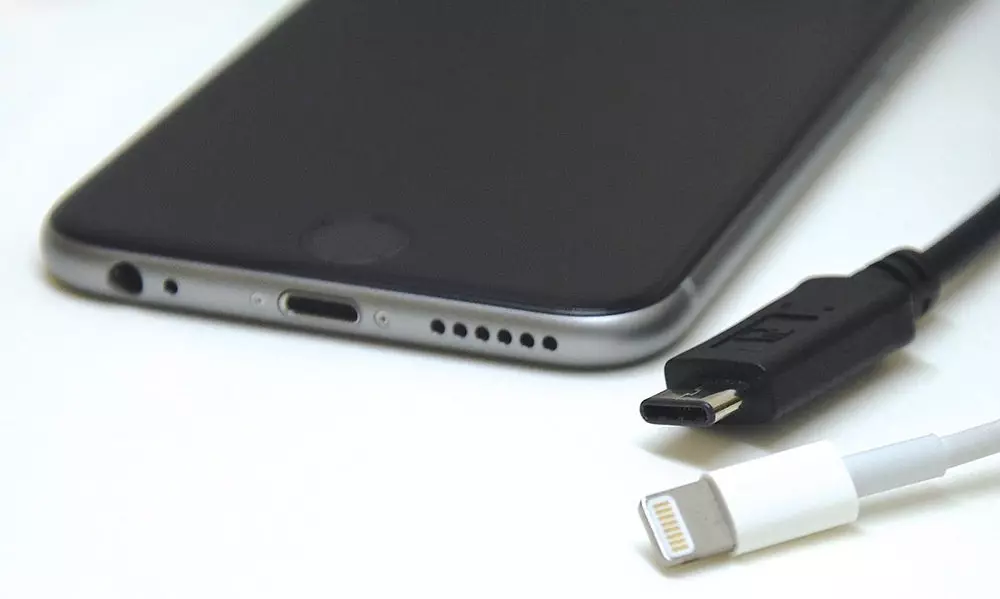 MacBook Air 12 mrežnica USB tipa-c iPhone 6s plus 4