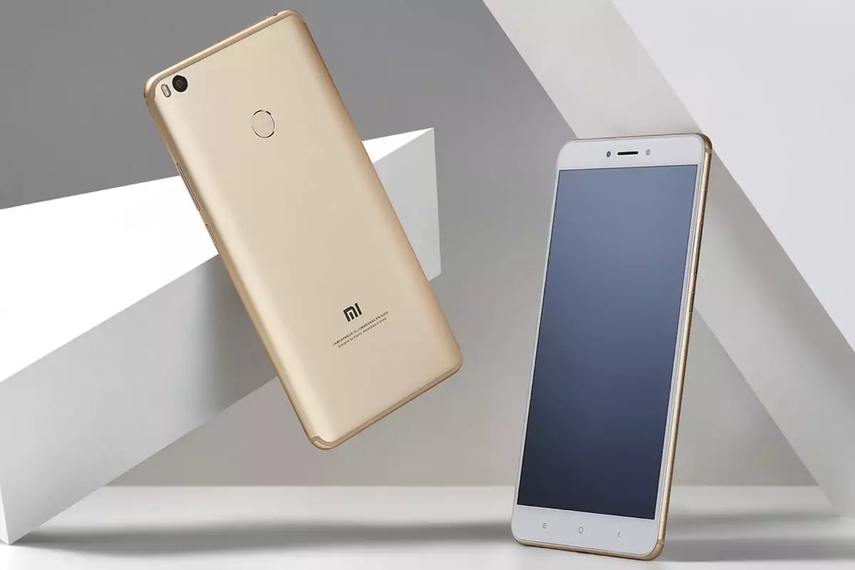 Xiaomi dünyanın en büyük akıllı telefonunu serbest bırakmayı planlıyor