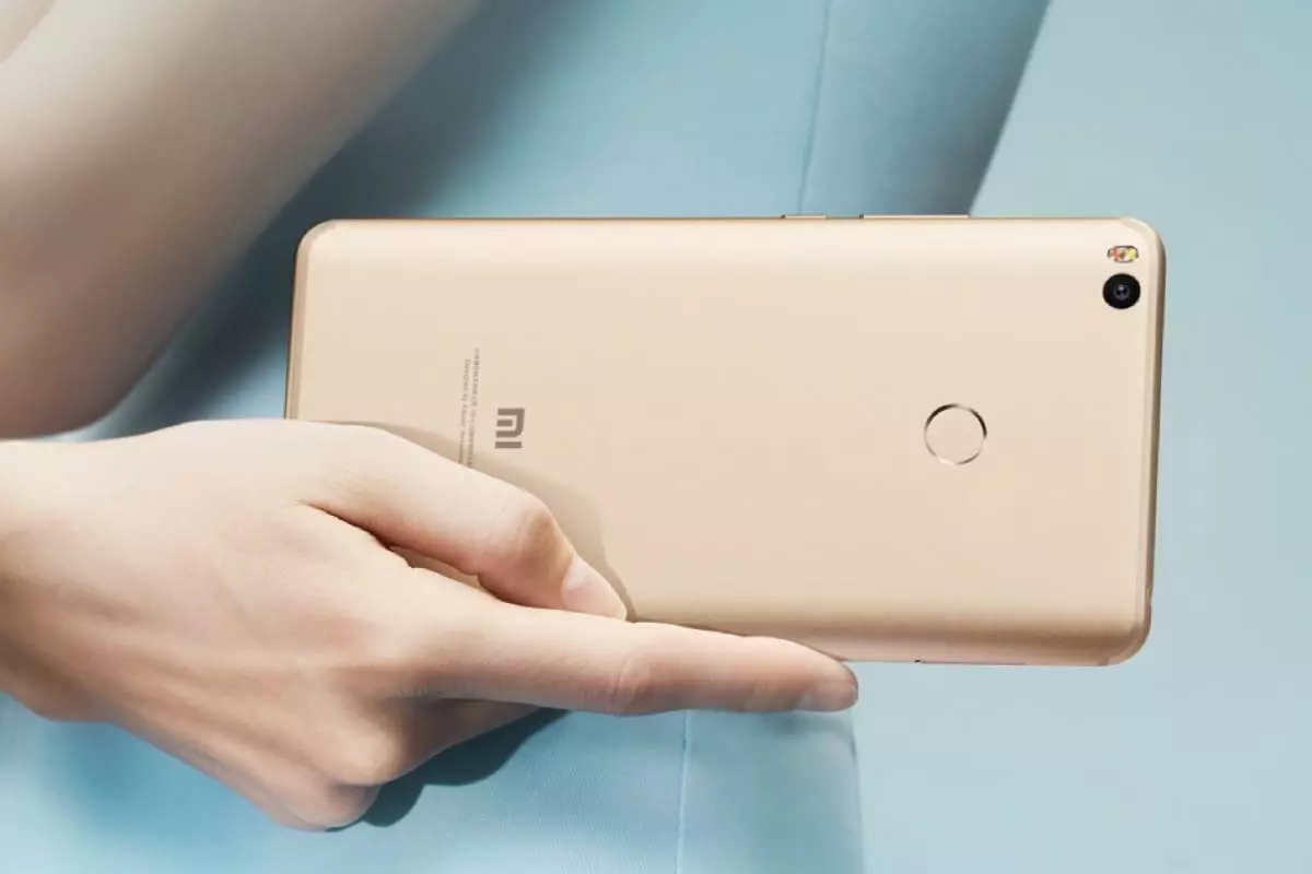 Xiaomi is van plan om 's werelds grootste smartphone vrij te geven 2999_1