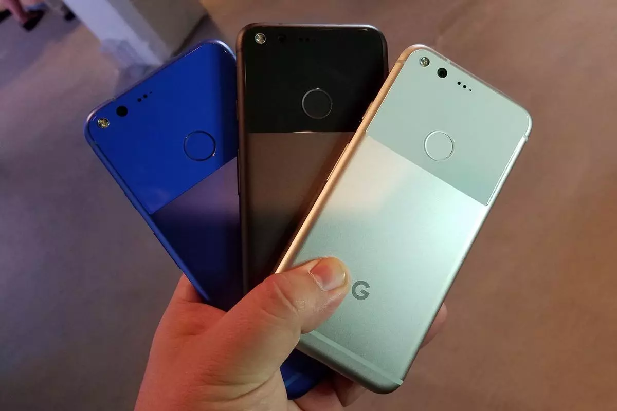 Wayoyin salula na Google Pixel da Pixel XL ba zai yi aiki a Rasha ba