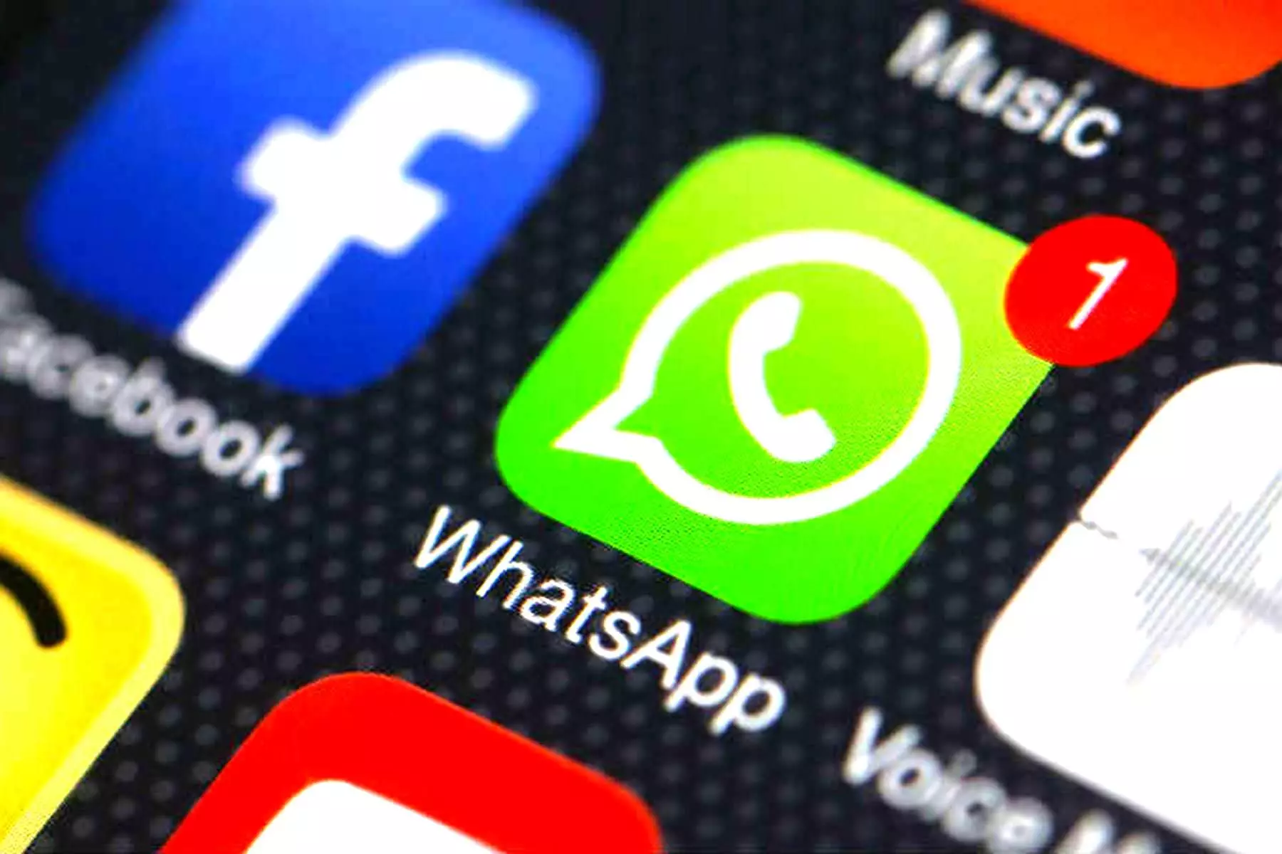 WhatsApp nutrauks dirbti su 1 numeriu 