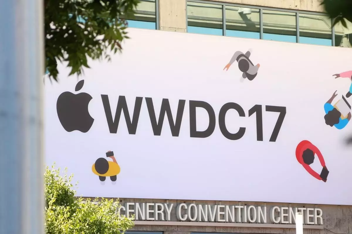 Apple Joutube WWDC 2017деги презентацияга жазуу