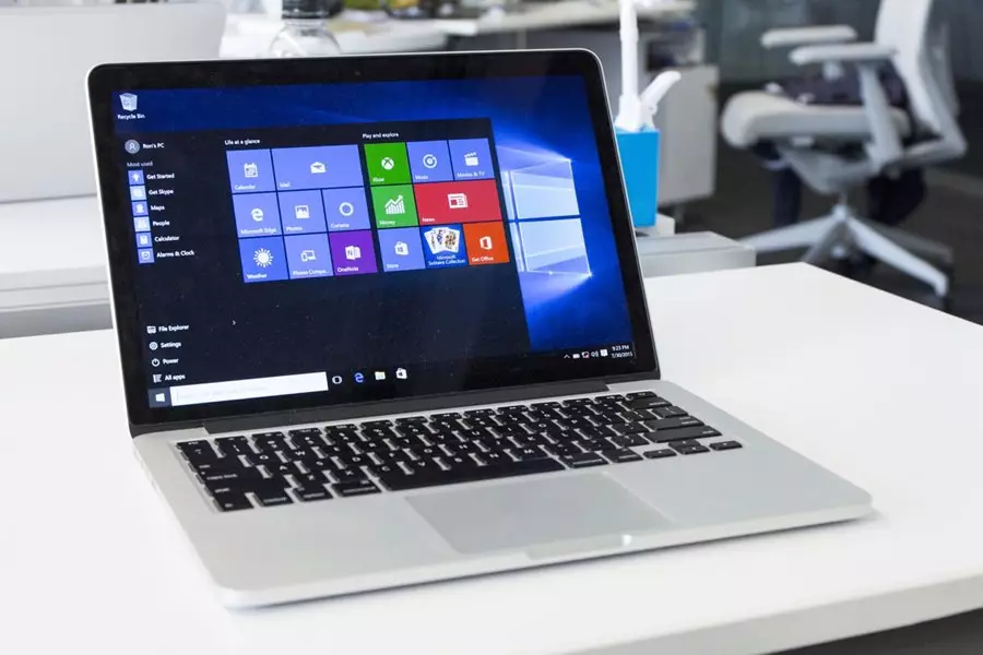 Apple te ajoute sipò pou Windows 10 nan kan bòt sou Mac