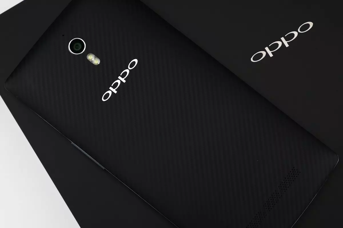 OPPO Nájsť 9 - prvý smartphone na Android s 8 GB RAM