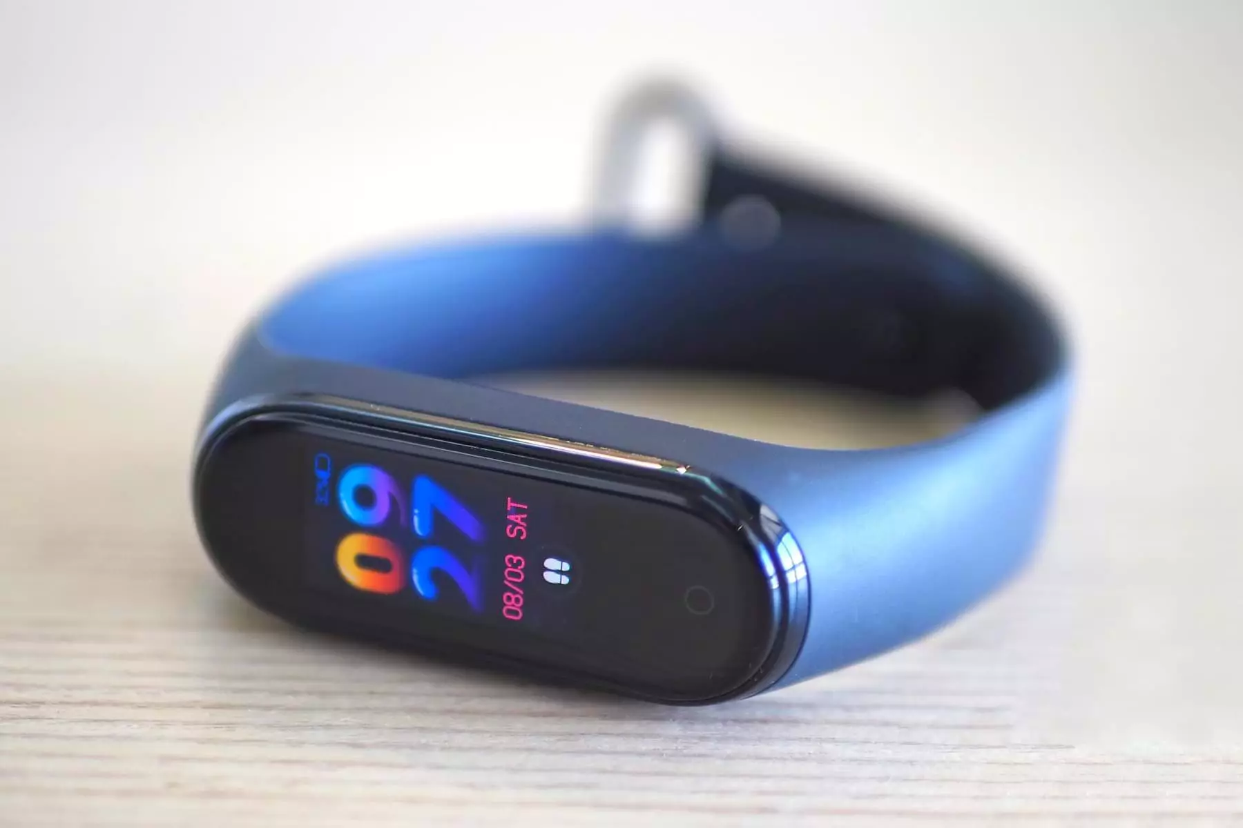 Xiaomi Mi band 4 kanggo sasasih samentawis nyebarkeun gratis 31358_1